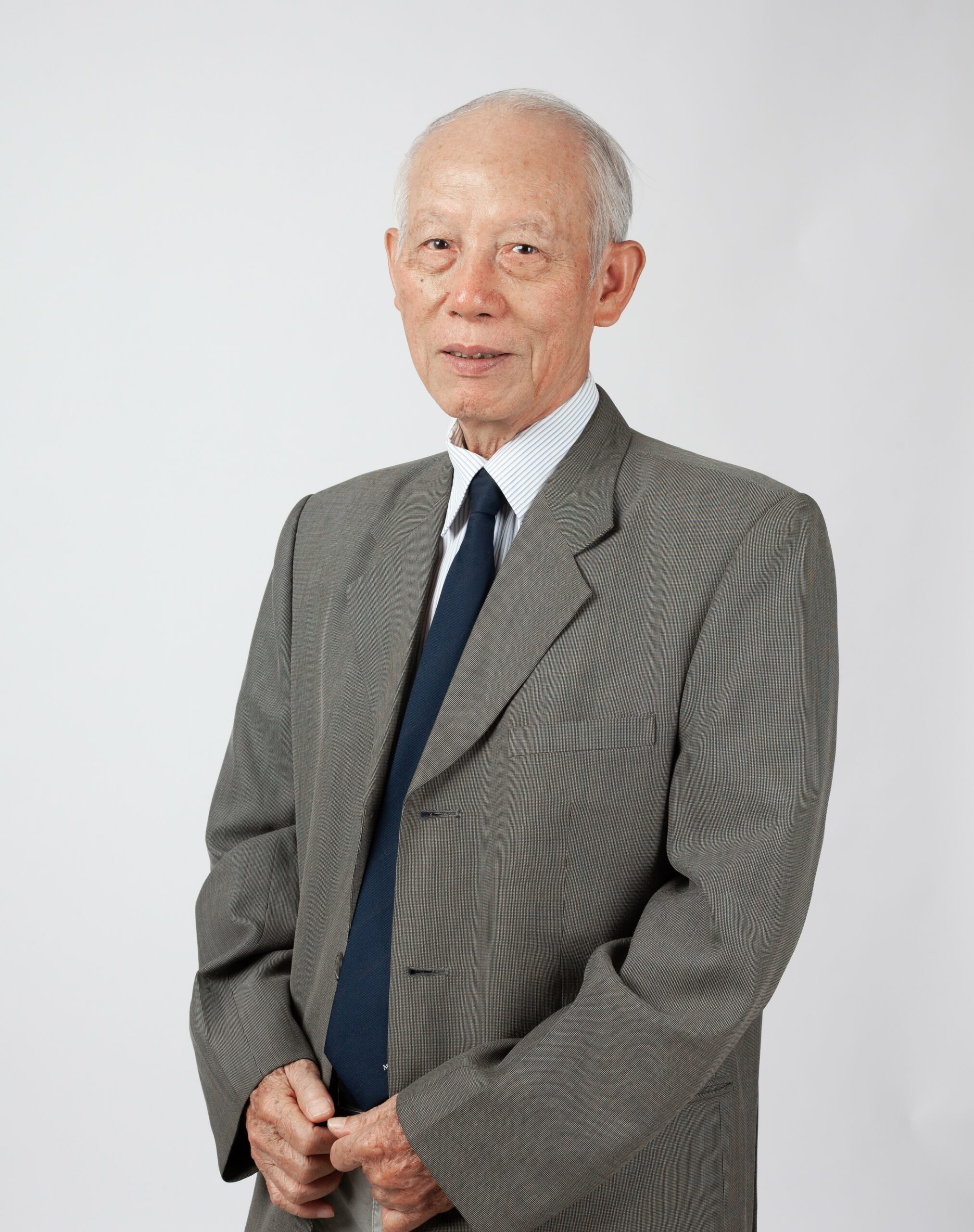 HONORING MR. MAI THE CHIEN – NEARLY 18 YEARS OF DEDICATION TO AESC - AESC